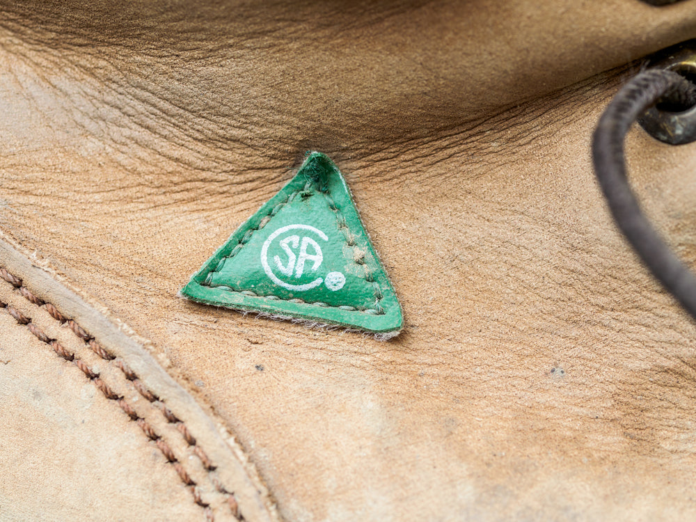 Looking for the right CSA approved symbol for safety shoes or work boo ...